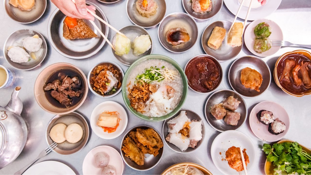 Communal Dining: A Meal Tradition Across Asia - FoodieS